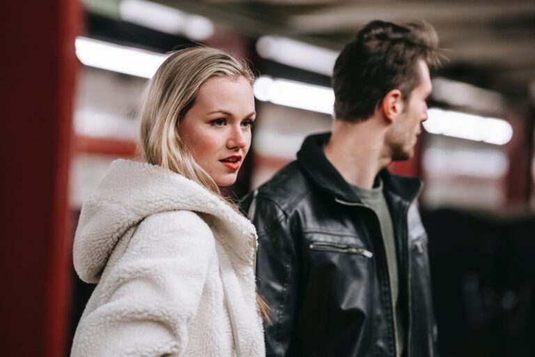Guide on Open Relationship: What It Means & How It Works - Blogkiat